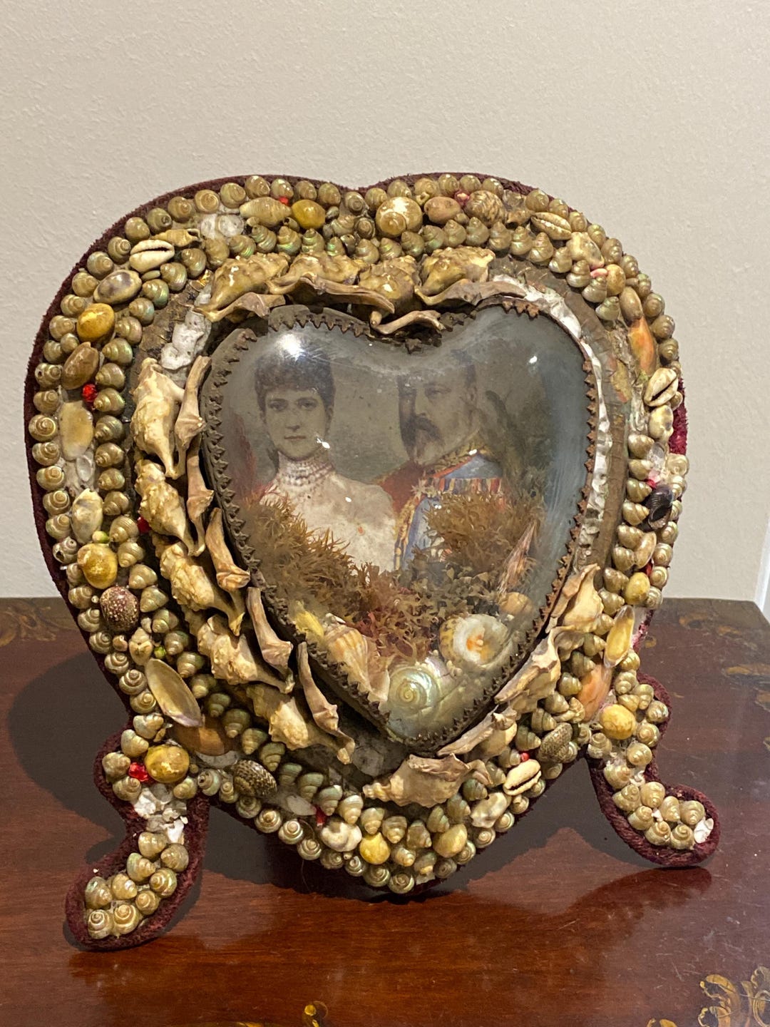 Rare!! Royal-themed Sea Shell Heart Frame – King Edward VII & Queen ...