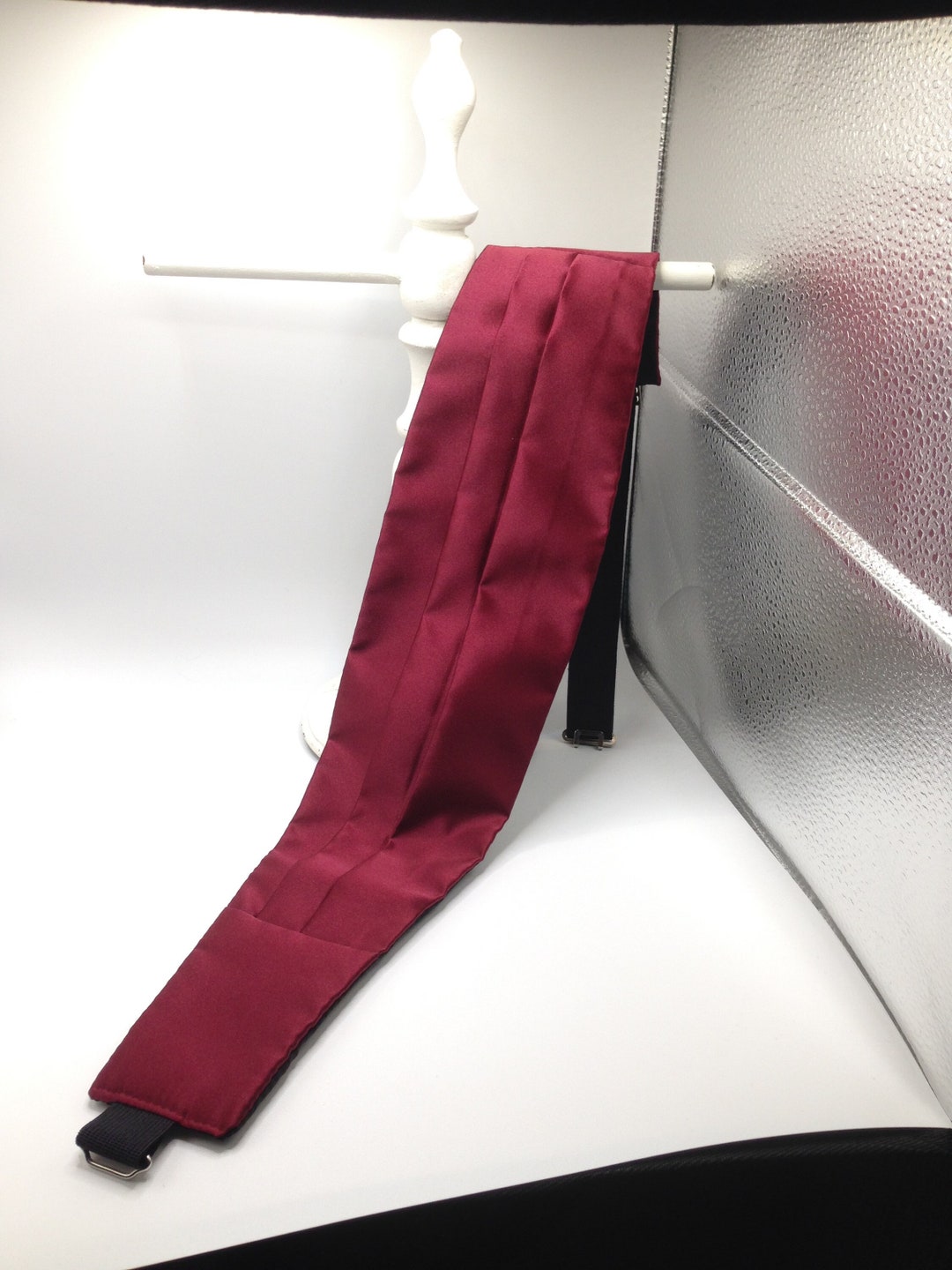 BURGUNDY CUMMERBUND Made in England for the Rack Excellent - Etsy