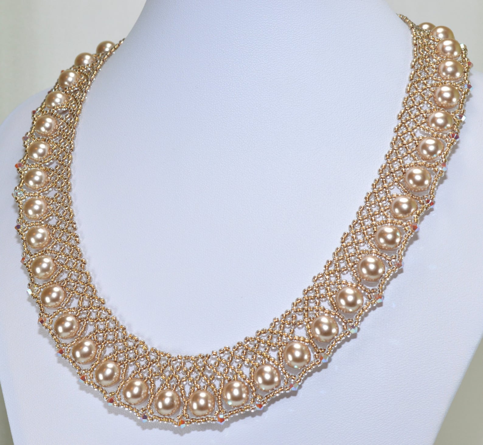 Pearl and Swarovski Crystal Netted/lace Necklace: Queen Elizabeth - PDF ...