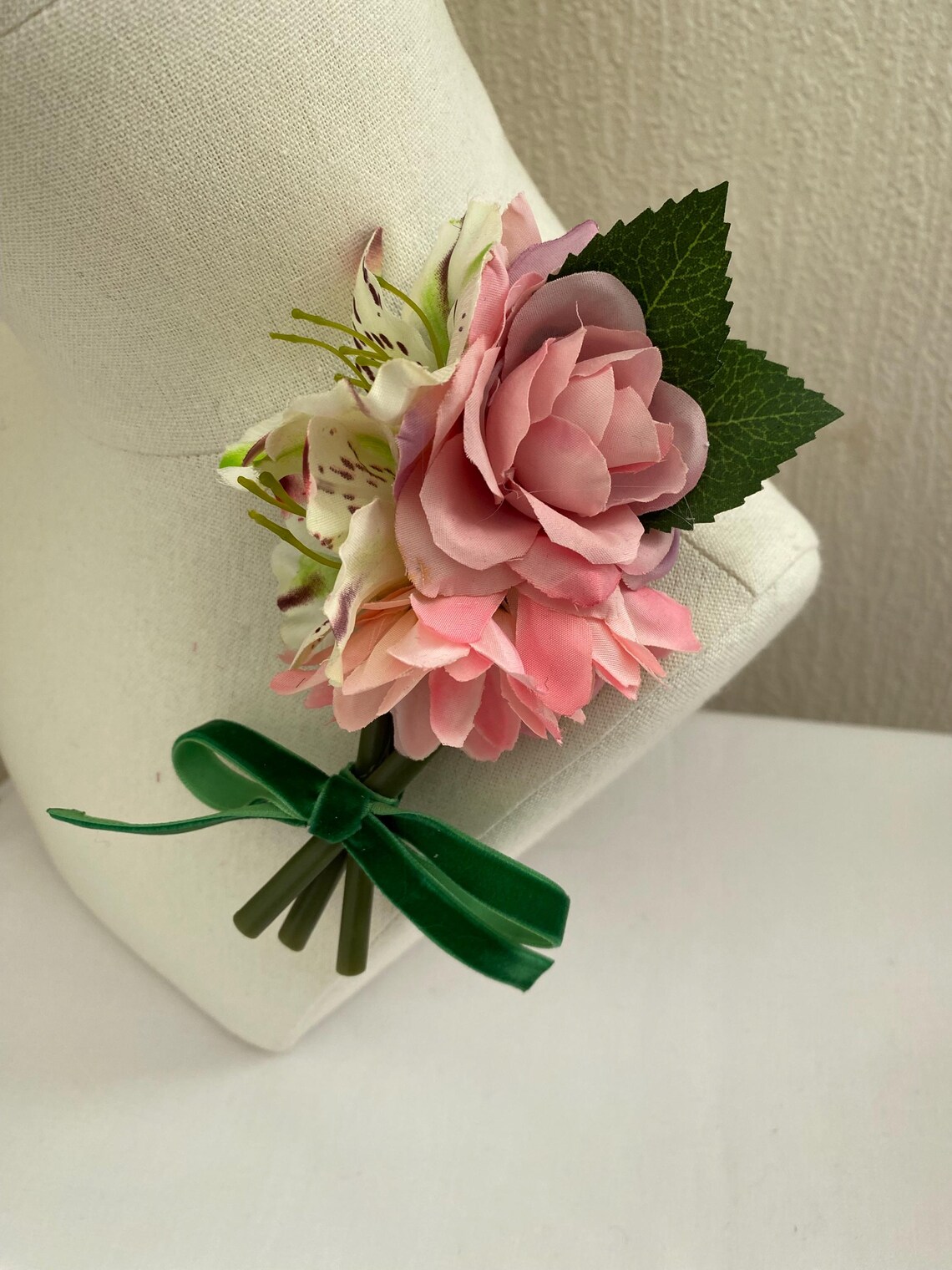 Vintage Inspired Floral Corsage Brooch - Etsy