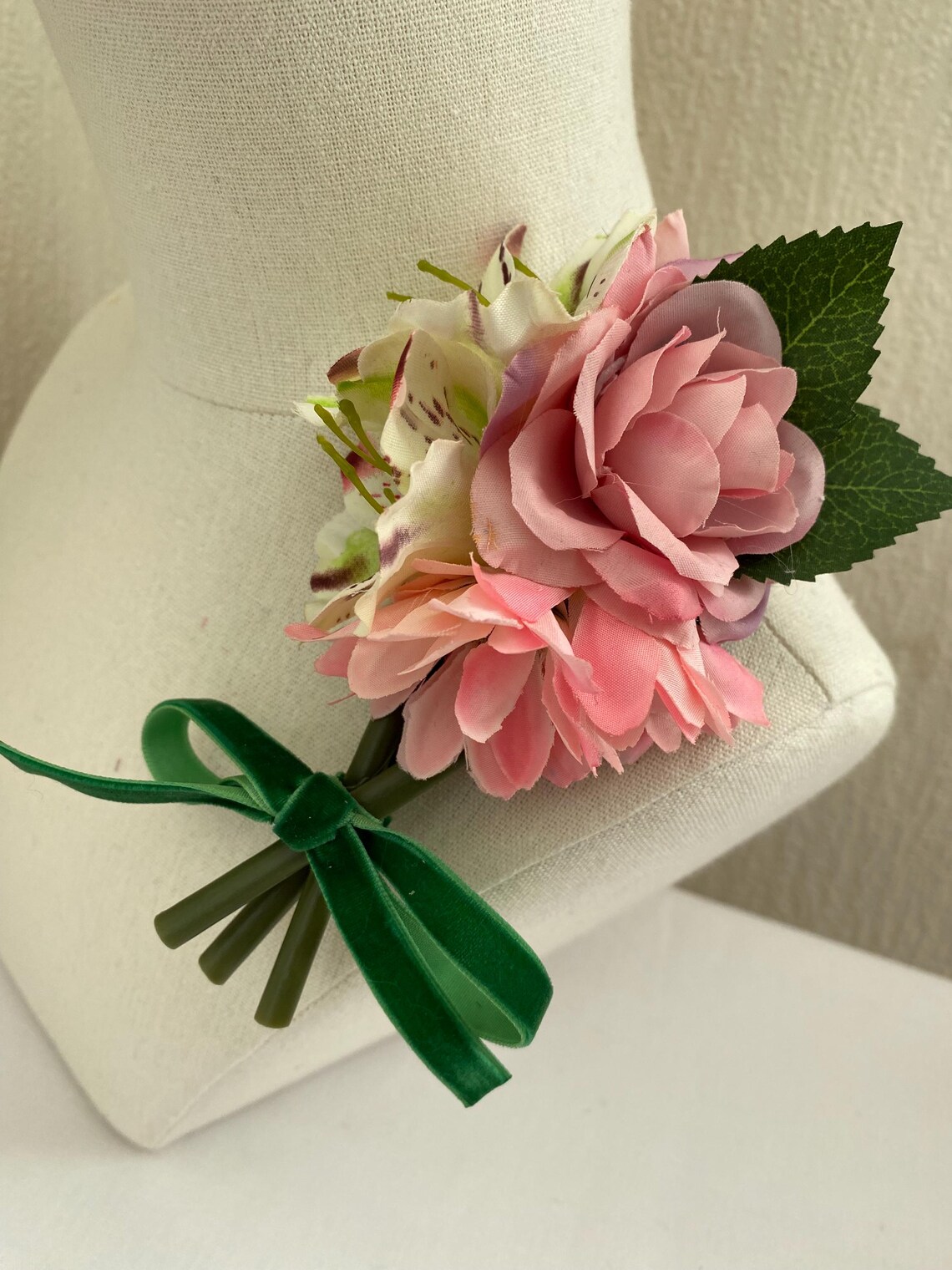 Vintage Inspired Floral Corsage Brooch - Etsy