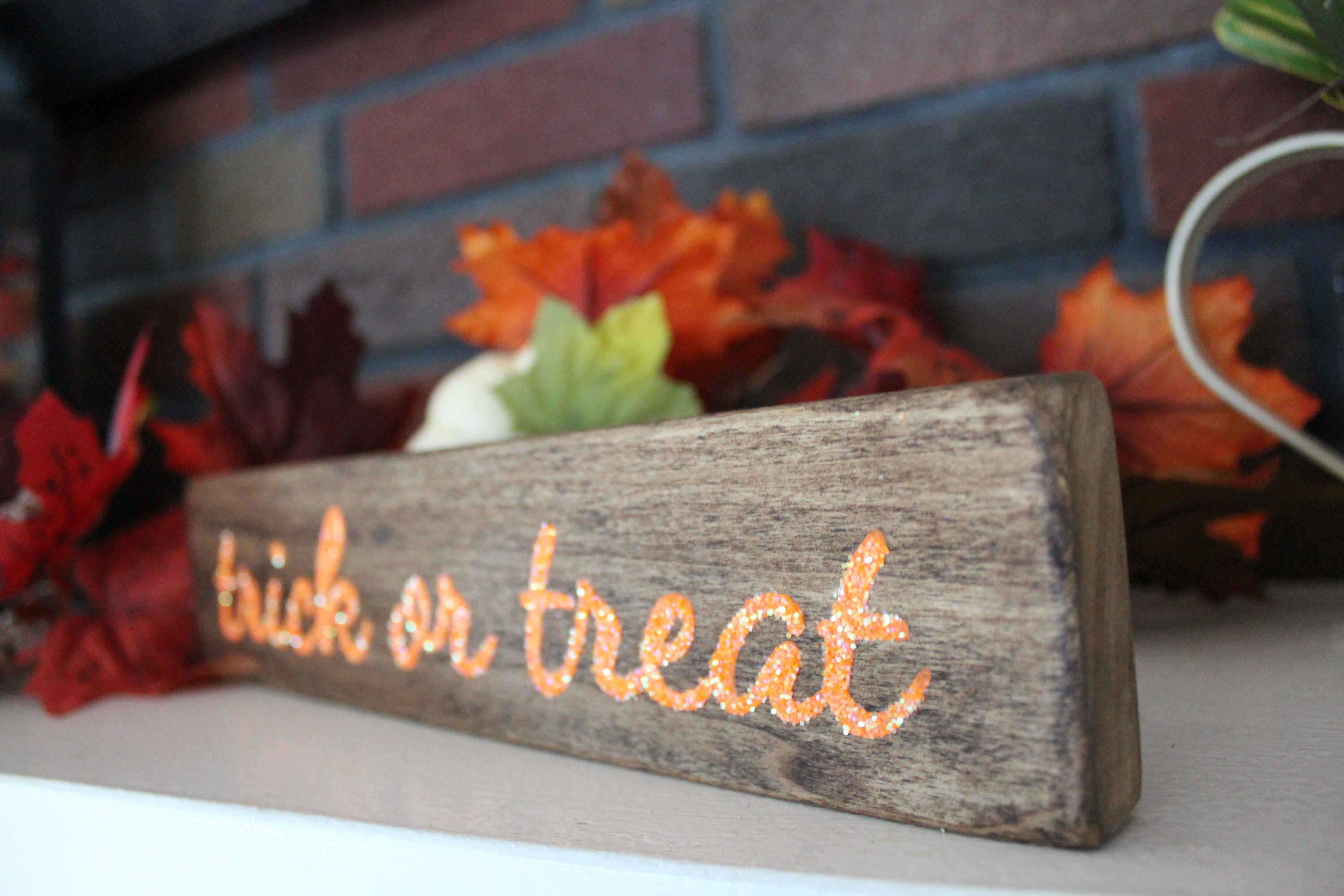 Trick or Treat / Fall Sign / Fall Decor - Etsy