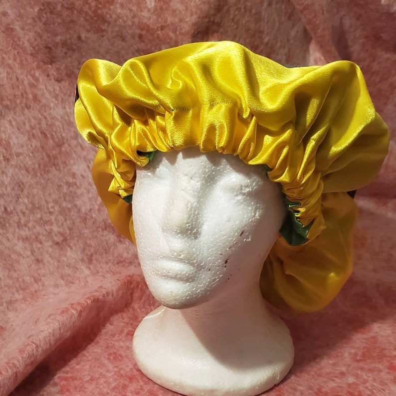 Afro Queen Satin Bonnet, Photo Bonnets, Red Yellow Green Bonnet, Custom ...
