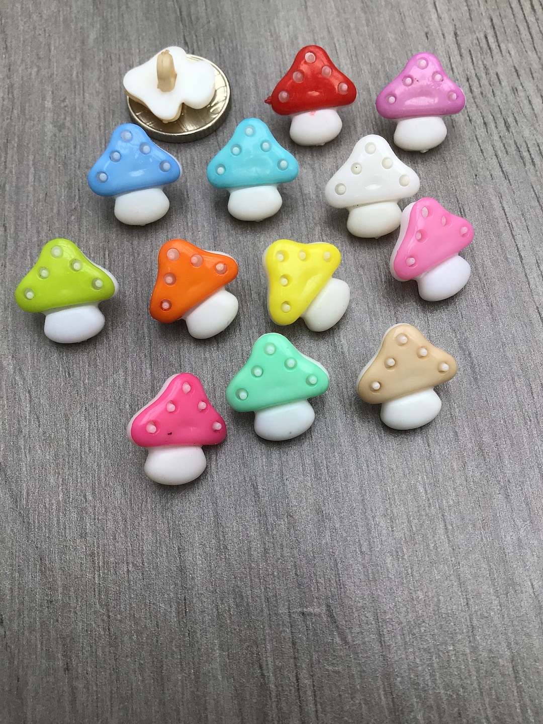 15mm Assorted Toadstool Buttons - Etsy