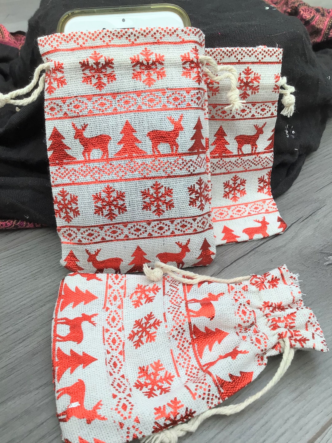 Christmas Gift Bags Red Foil Xmas Designs Cotton Drawstring Pouch Asst ...