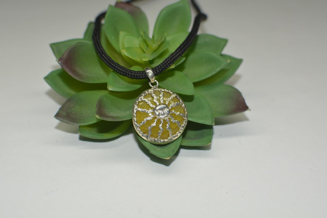 Wiggly Sun Face Calcite Pendant - Etsy