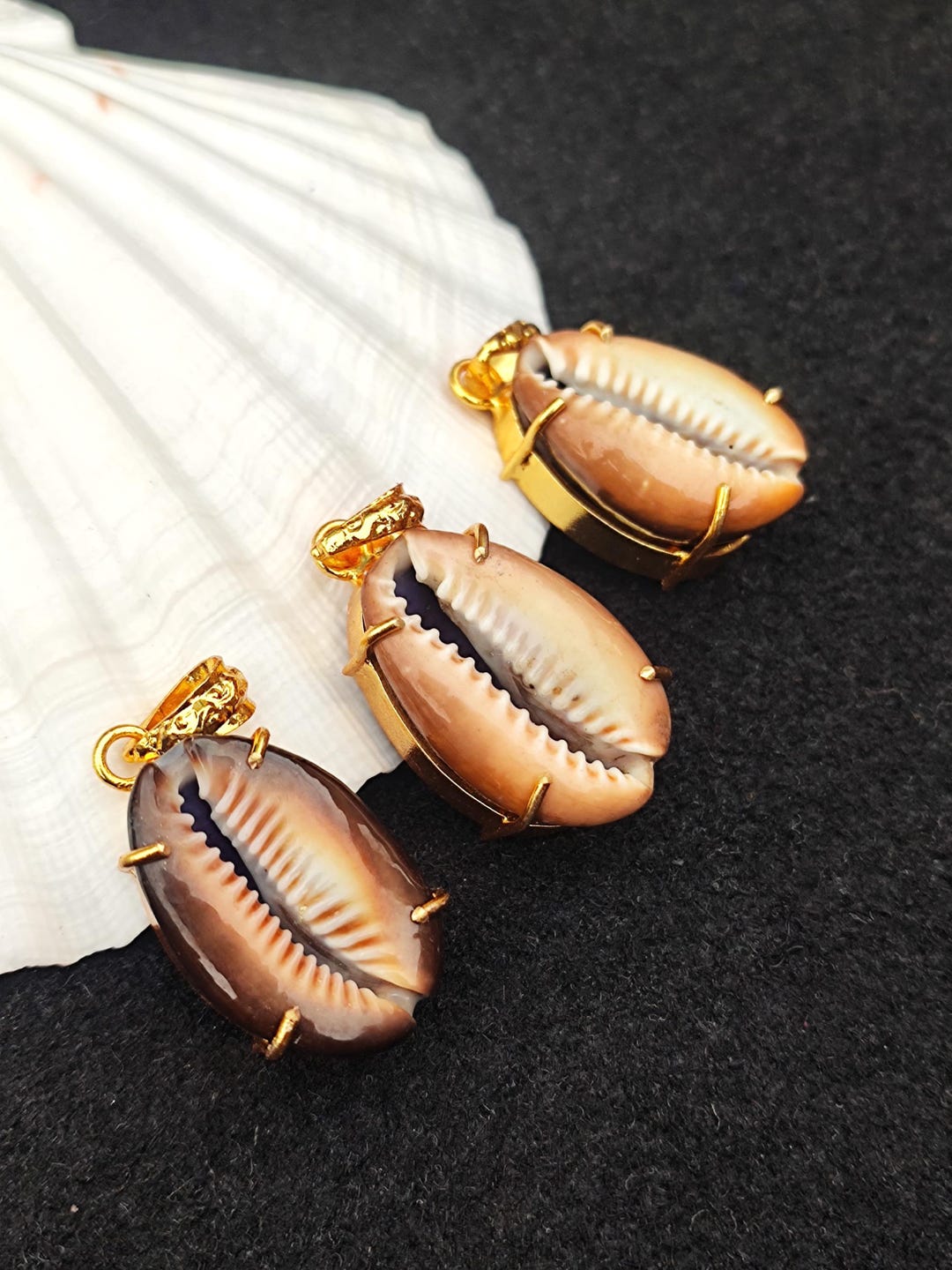 Real Cowrie Shell Pendant, Gold Plated Vintage Style Jewelry - Etsy UK