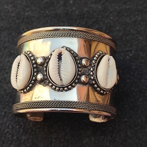 Cowries Sea Shell Silver Plated on Brass Cuff Bangle Bracelet Charm ...