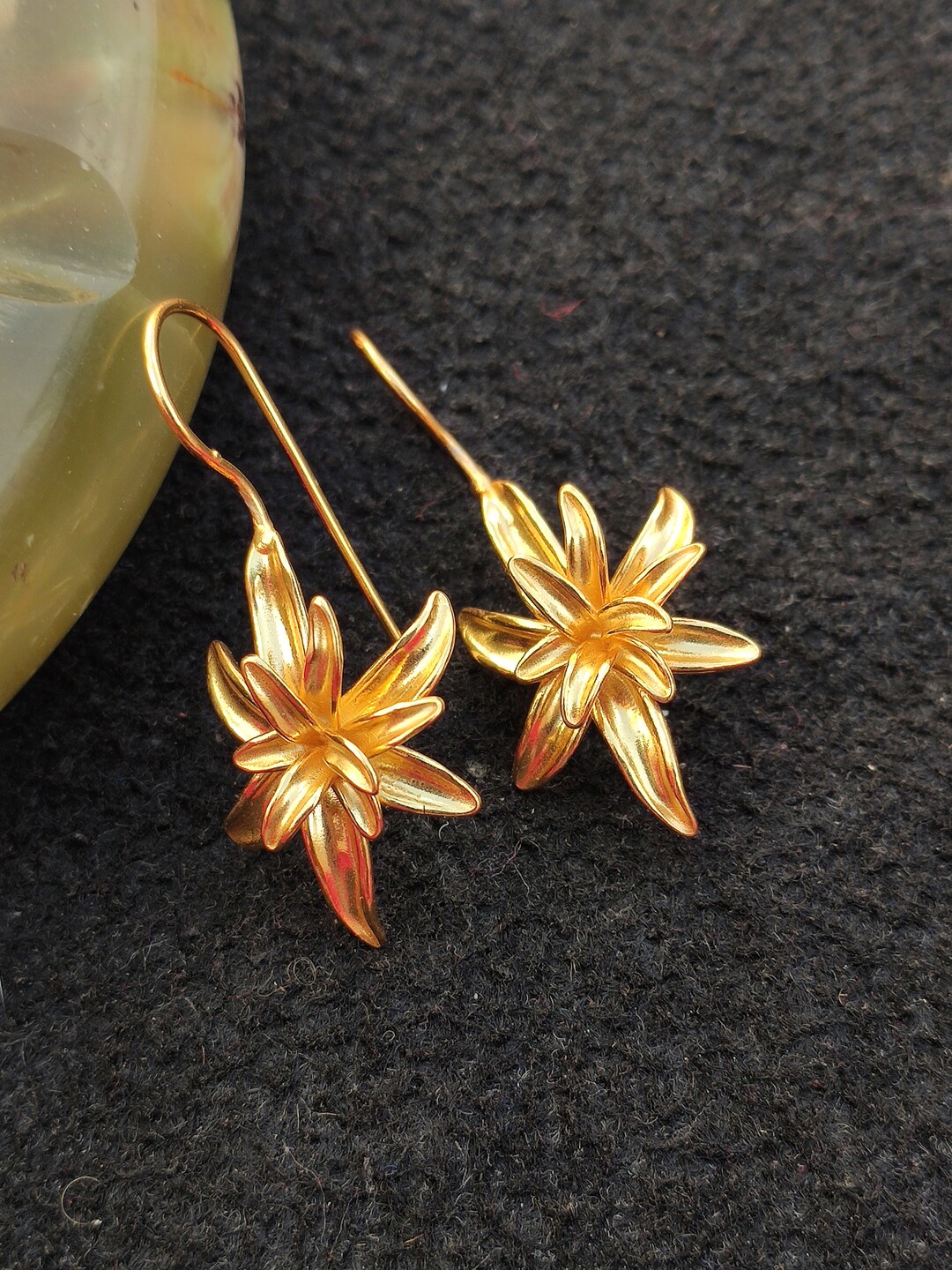 Gold Flower Earrings Cute Brass Flower Dangle Earring Floral Earrings ...