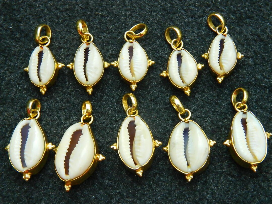 Cowries Shell Pendant Cowries Sea Shell Jewelry Prong and Bezel Set ...