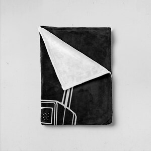 Scream Blanket, Whats Your Favorite Scary Movie, Woodsboro, Scary Movie ...
