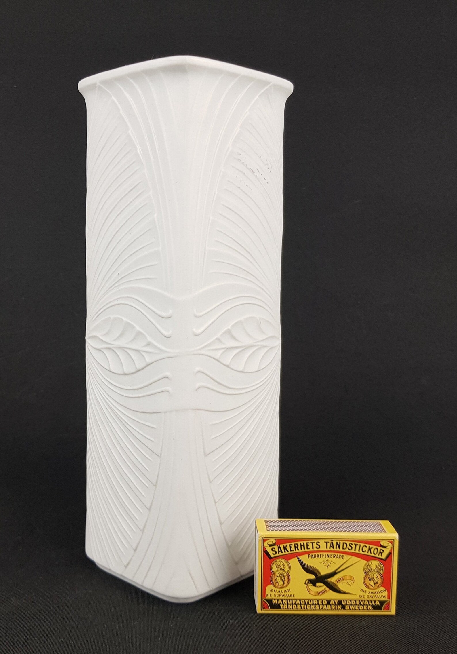 Vintage KAISER PORZELLAN Biscuit Porcelain Vase 1442-23 West German ...