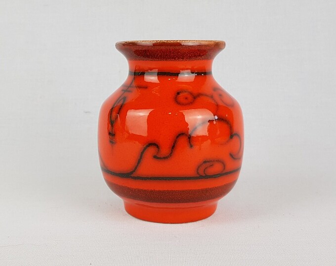 Vintage FLORA GOUDA HOLLAND Ceramic Orange Vase With Tokio Decor 905 ...