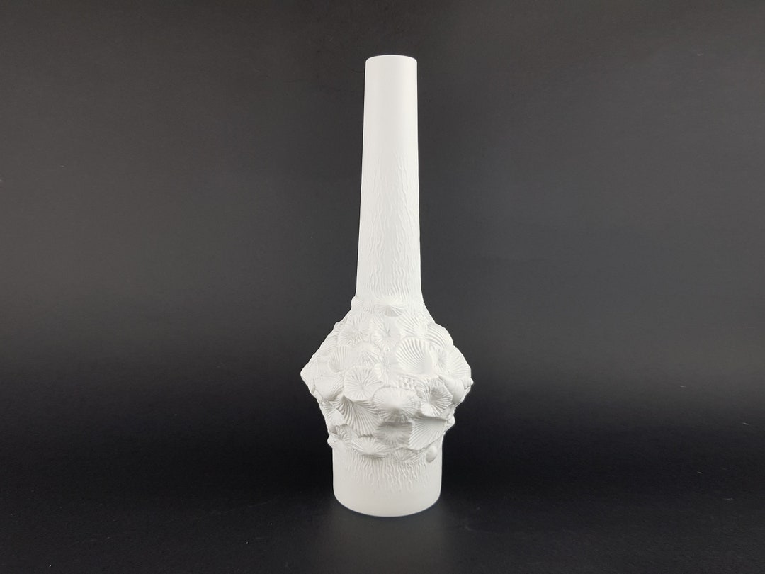 Vintage AK KAISER 3D Relief Porcelain Vase 225 With Shell Decor West ...