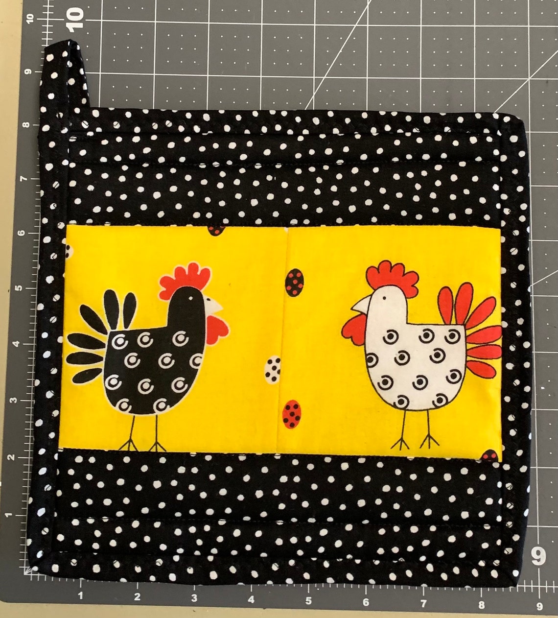 Handmade Quilted Rooster, Chicken Potholders, Premium Quilting Fabric ...