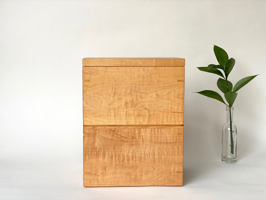 Simple and Elegant Wooden Urn With Nesting Keepsake Tray. Made of ...
