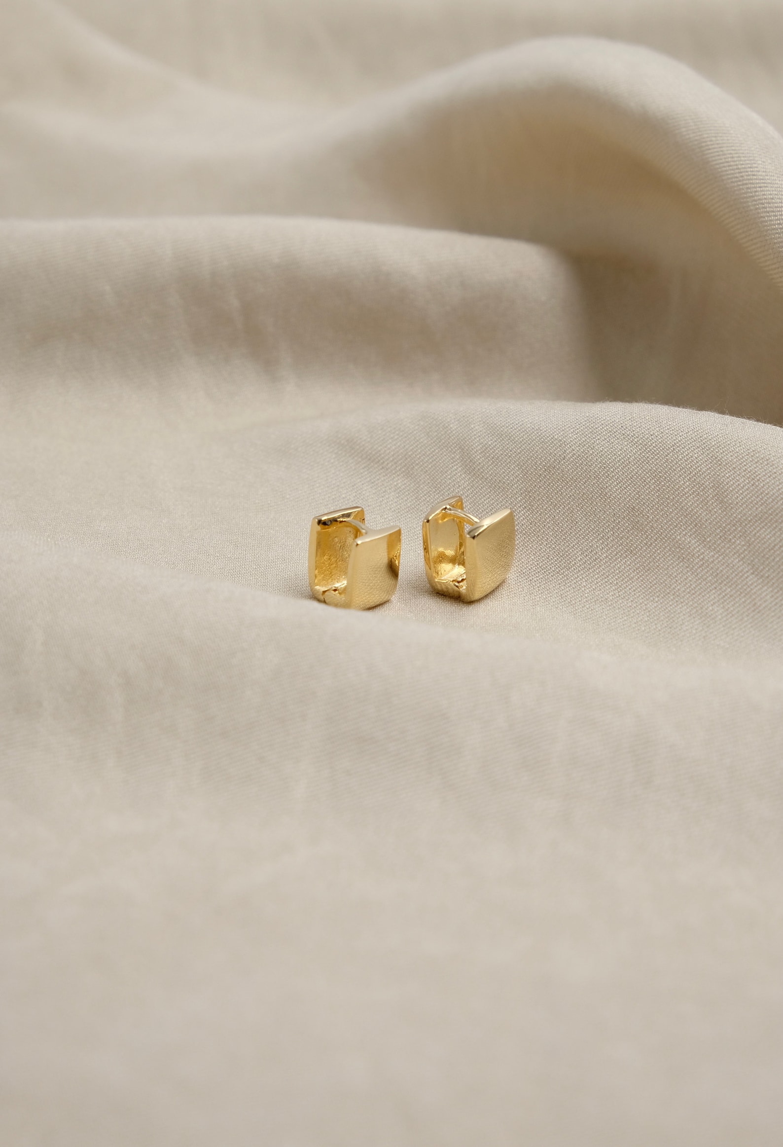 Gold Square Hoop Earrings, 18K Gold Filled, Tiny Gold Hoop Earrings - Etsy