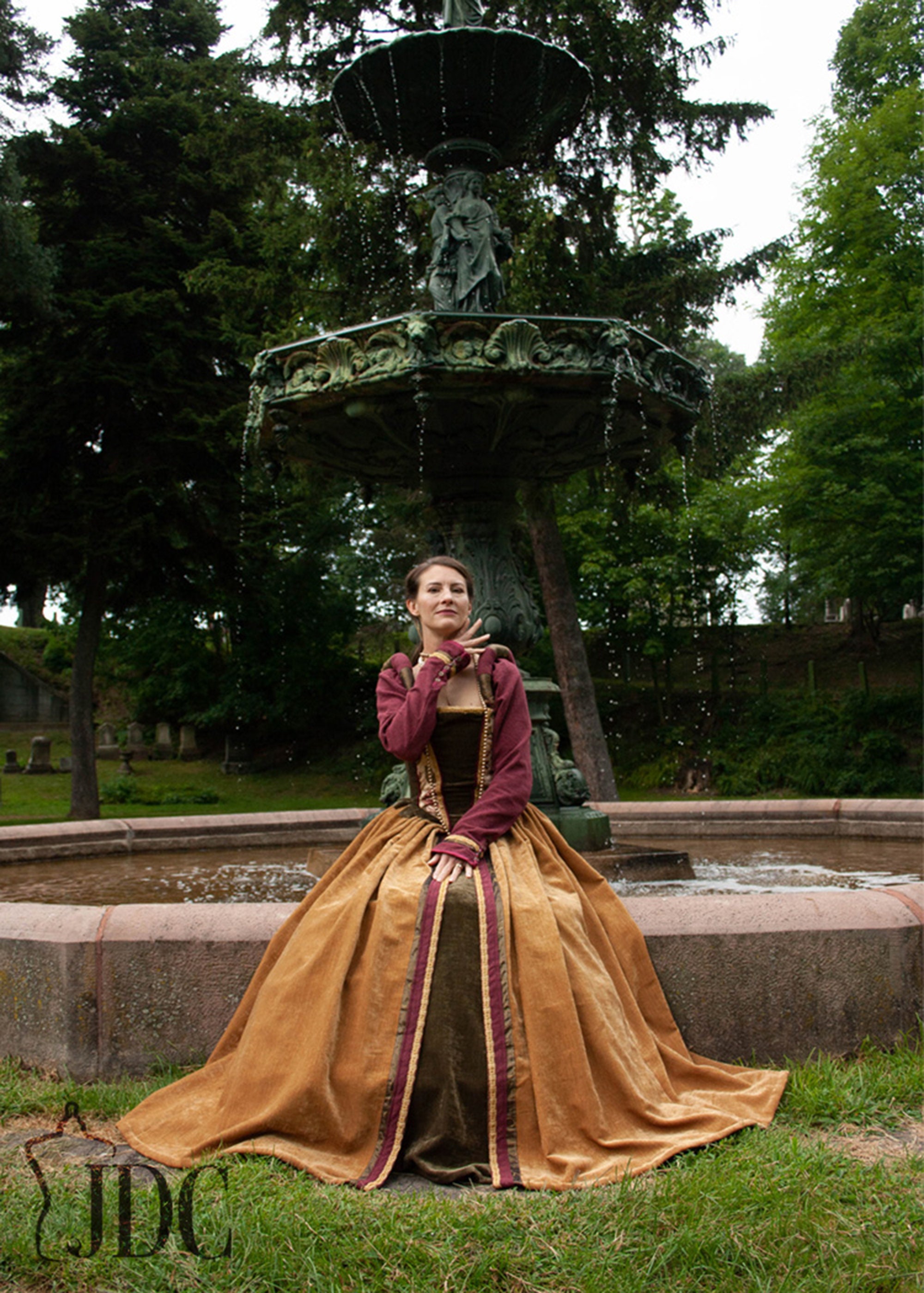 Elizabethan Rose - Etsy