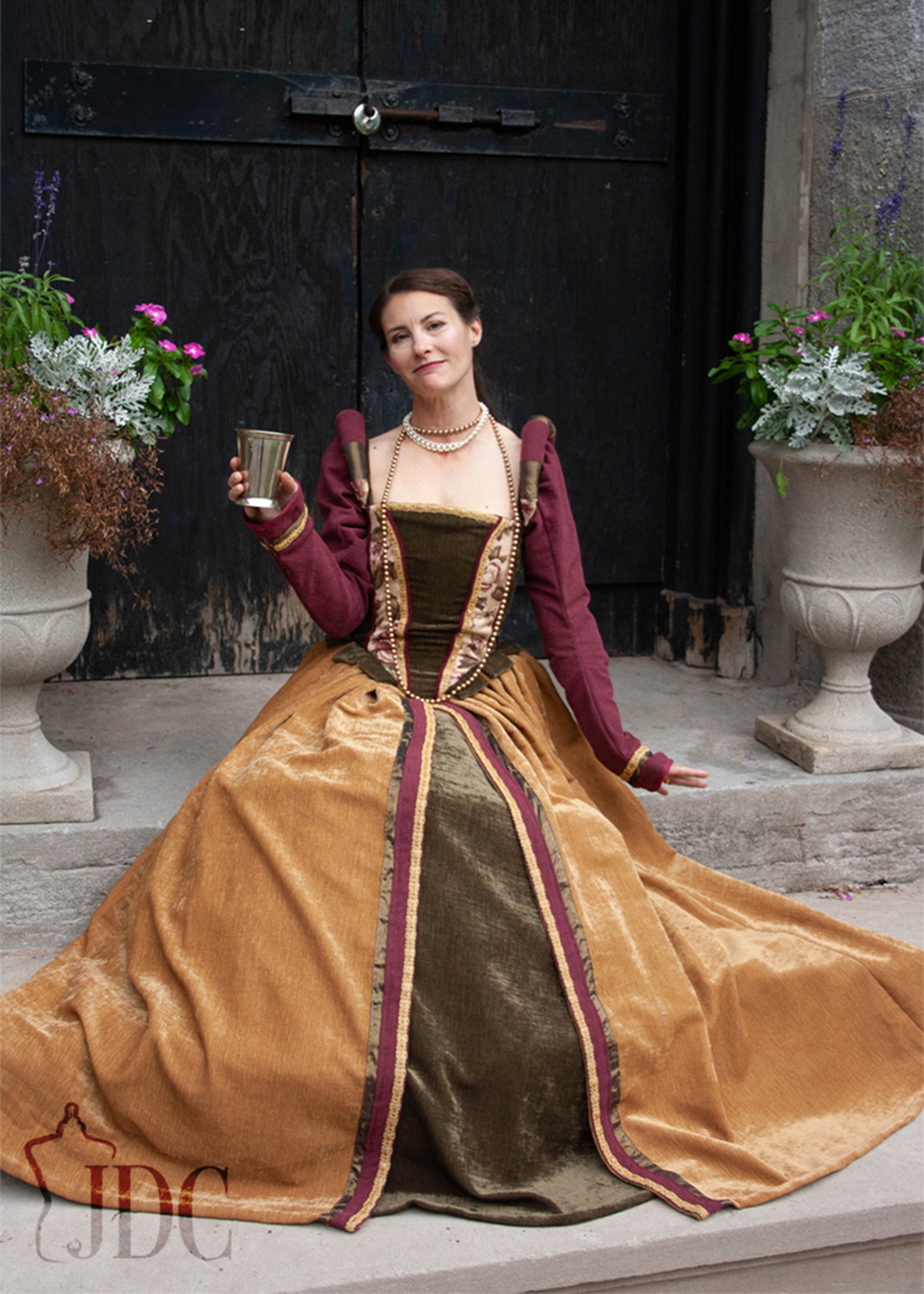 Elizabethan Rose - Etsy