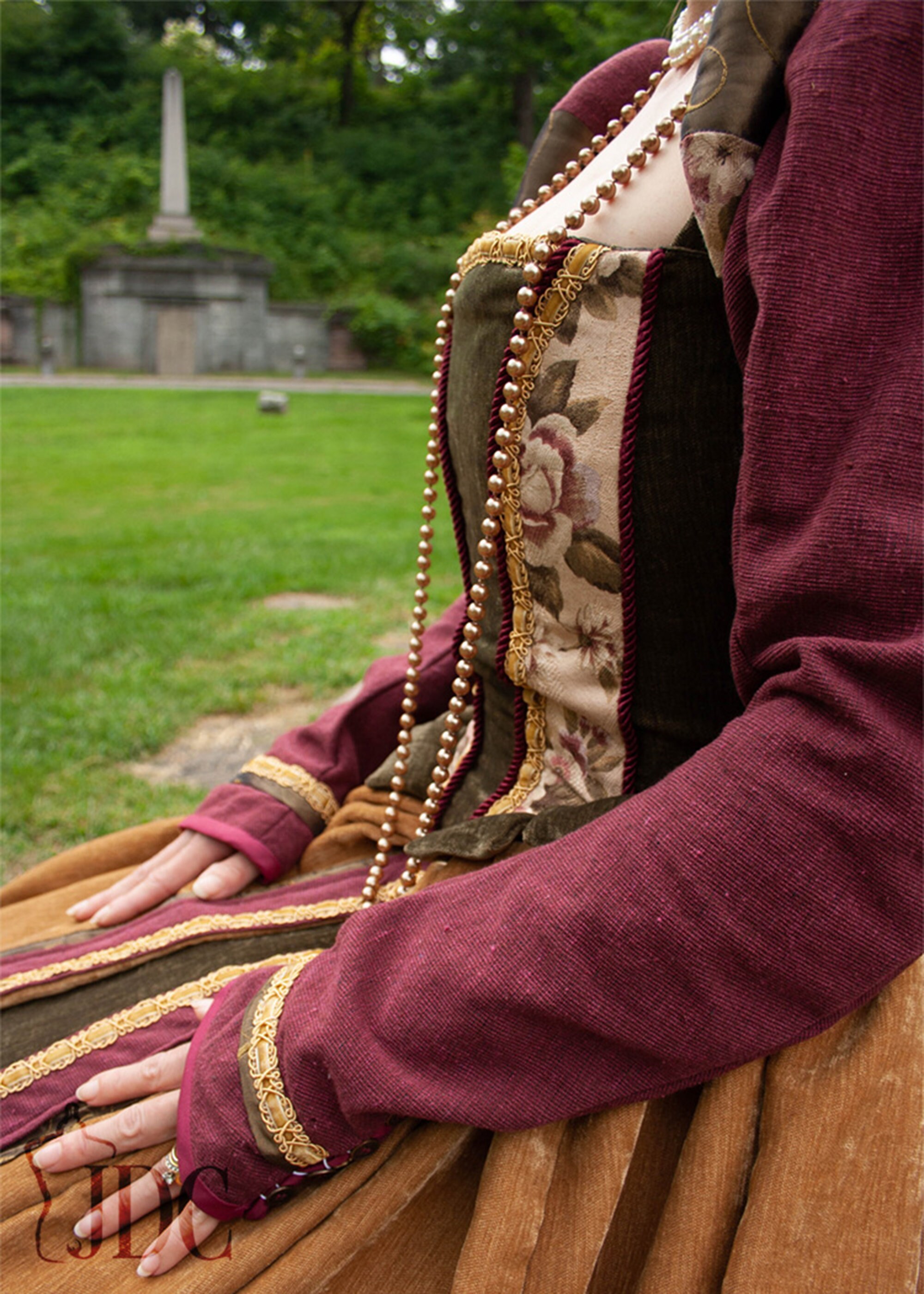 Elizabethan Rose - Etsy