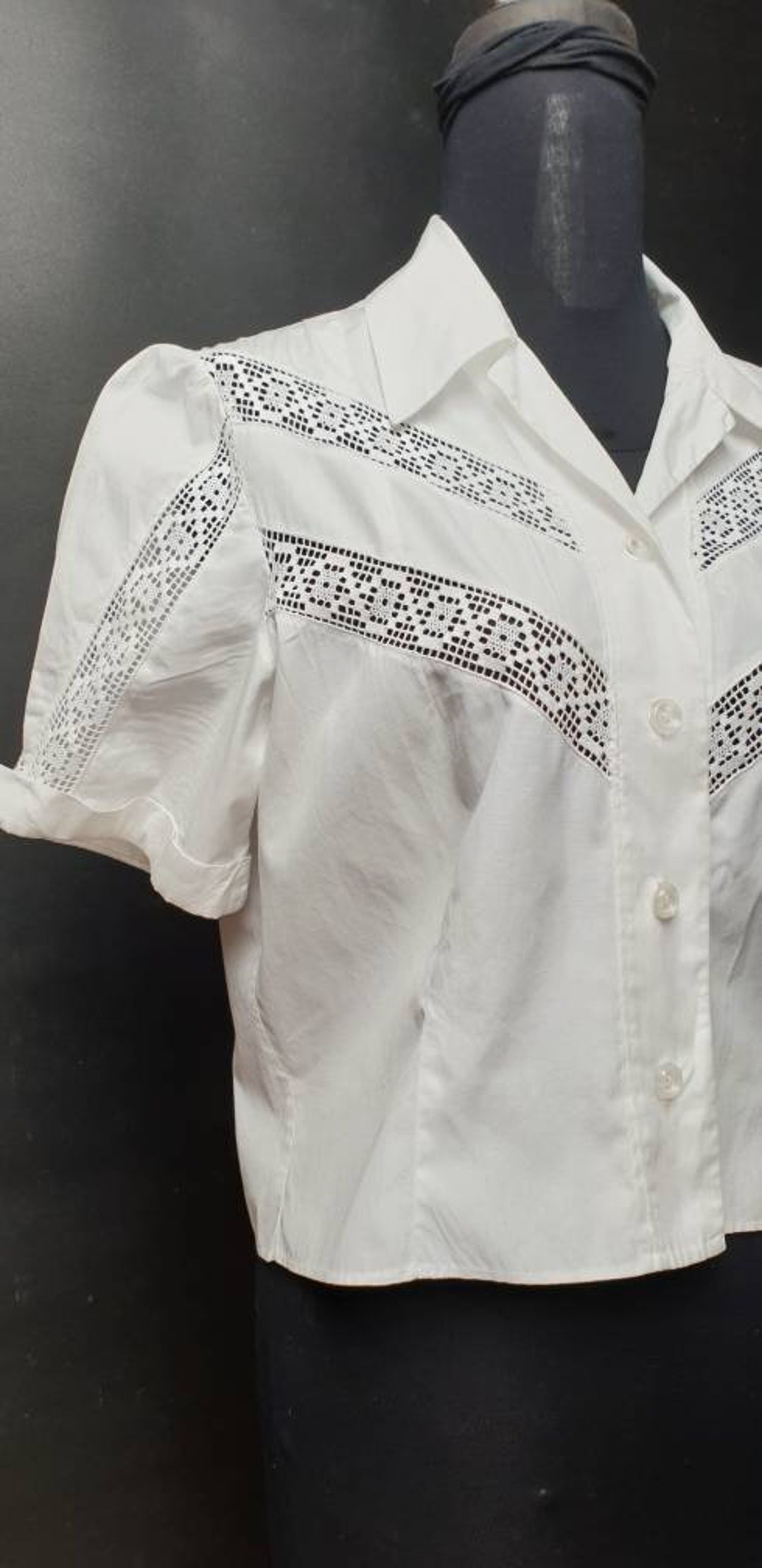 Vintage 40s Light Cotton Blouse Whit Lace Crocheted Insert Original 40s ...
