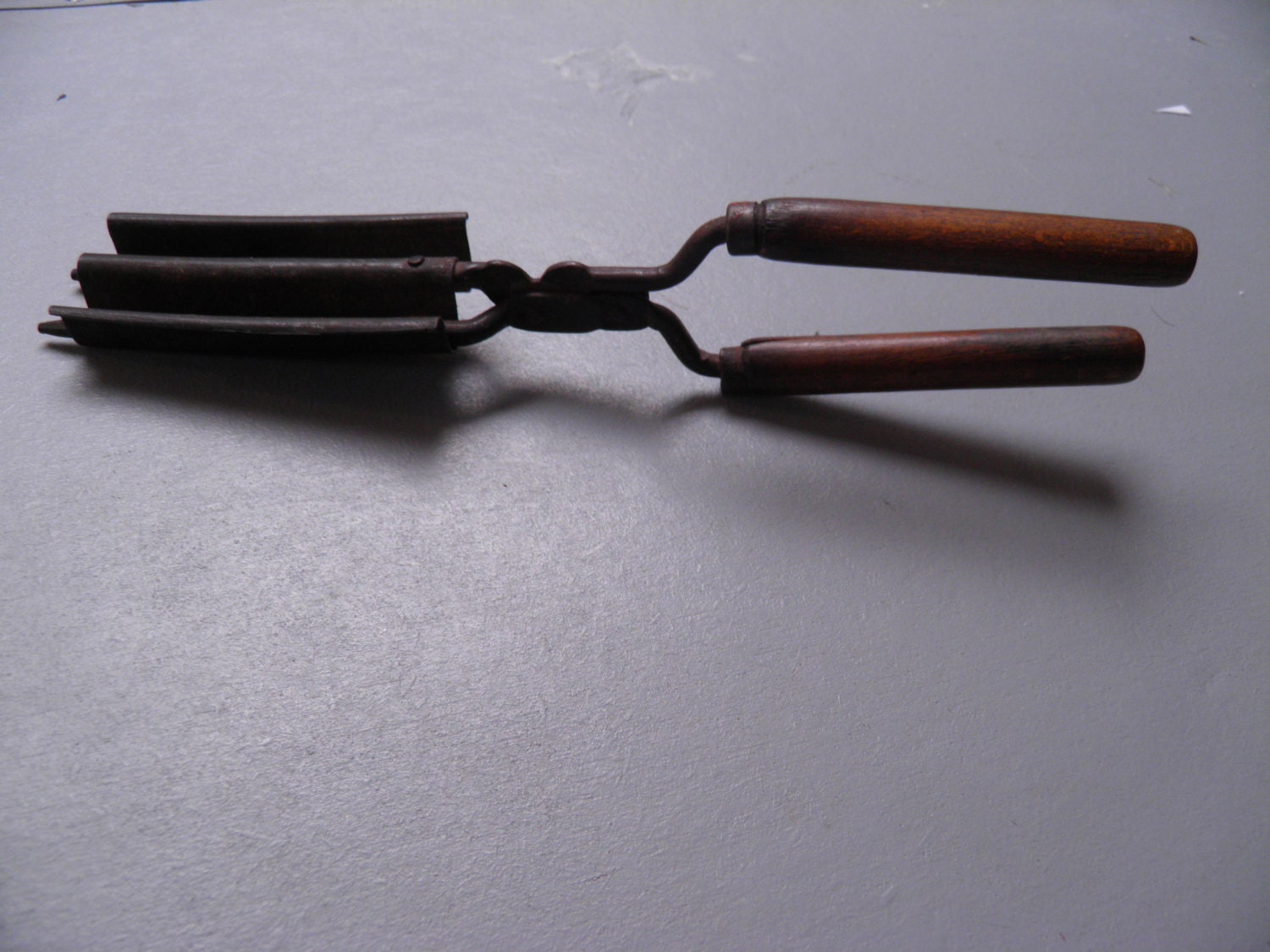 Curling Hair From 1915 Old Fashion Antique Ferrous Hair Curler Museum ...