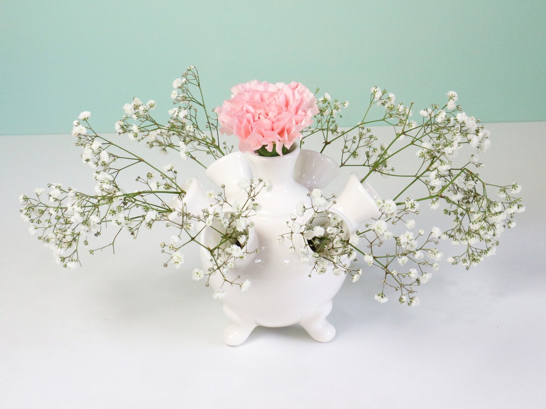 White Elegant Tulip Vase on Legs, Size S - Etsy