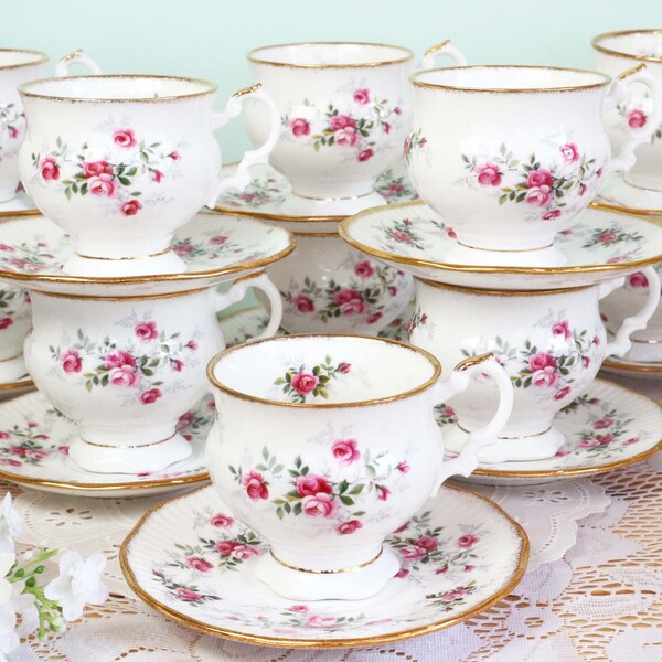 Footed Tea Cup - Etsy