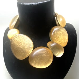 Pre-owned Gerda Lynggaard Monies Gold Acrylic Statement Runway Necklace ...