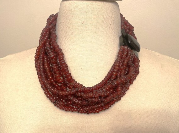 Gerda Lynggaard-Monies Vintage Burgundy Color Horn Be… - Gem