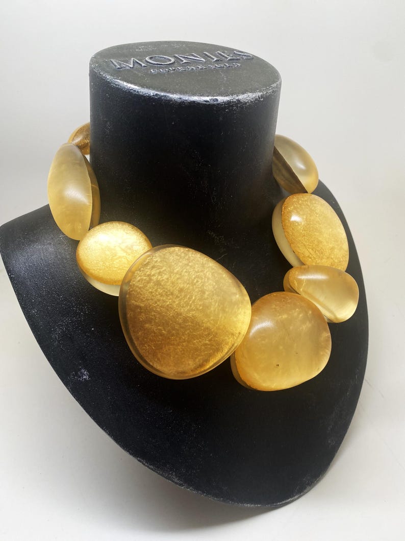 Pre-owned Gerda Lynggaard Monies Gold Acrylic Statement Runway Necklace ...