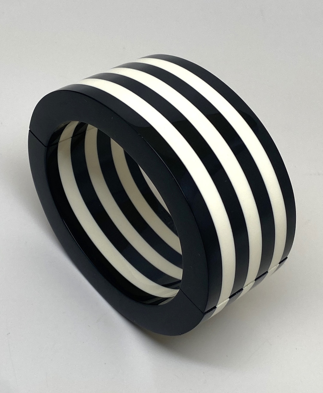 Gerda Lynggaard- MONIES Black & White Striped Oval Bangle Bracelet - Etsy