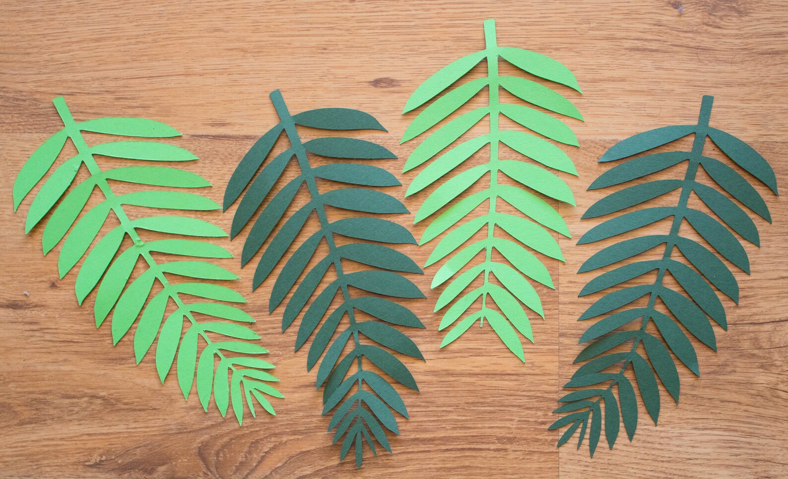 6 Tropical Green Paper Leaves Jungle Theme Party Scrapbooking - Etsy