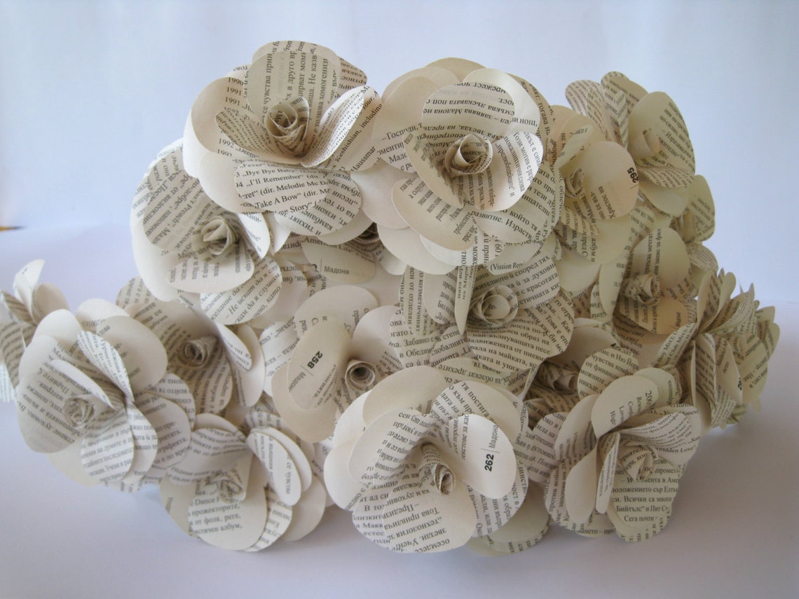 30 Book Page Roses Book Paper Flowers Stem Roses Paper - Etsy