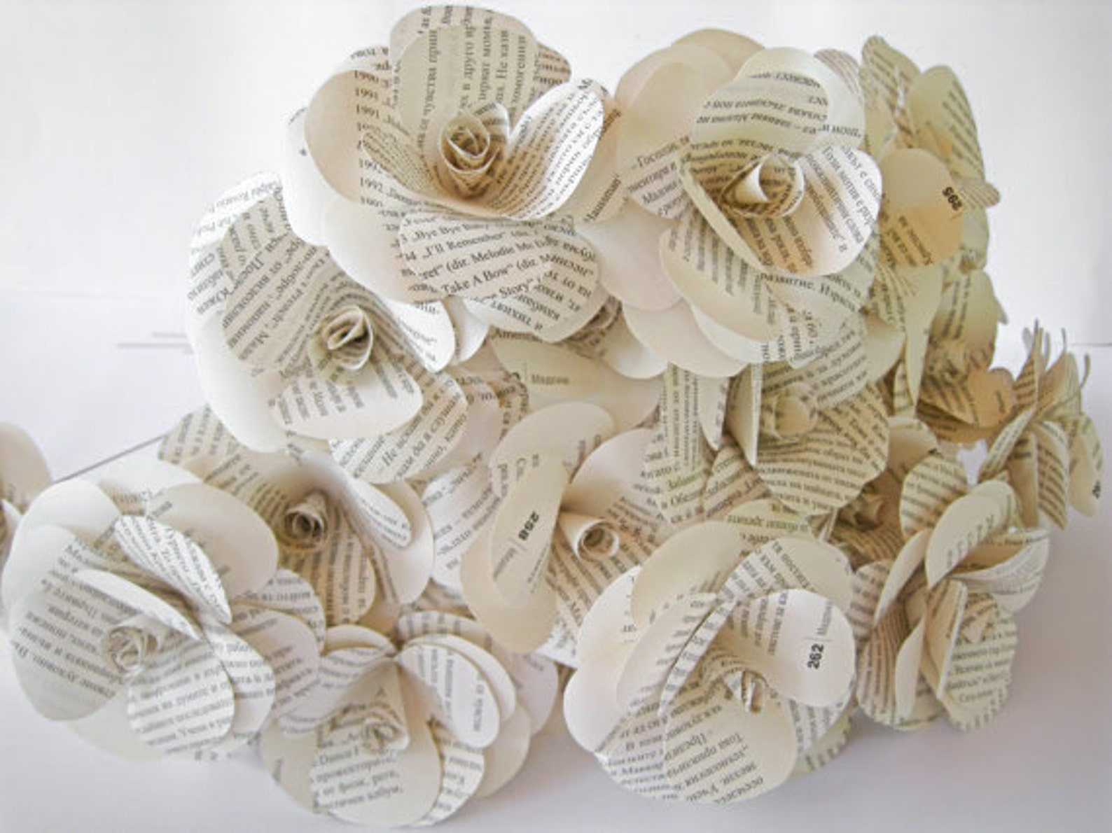 Book Page Roses Book Paper Flowers Stem Roses Wedding Table - Etsy