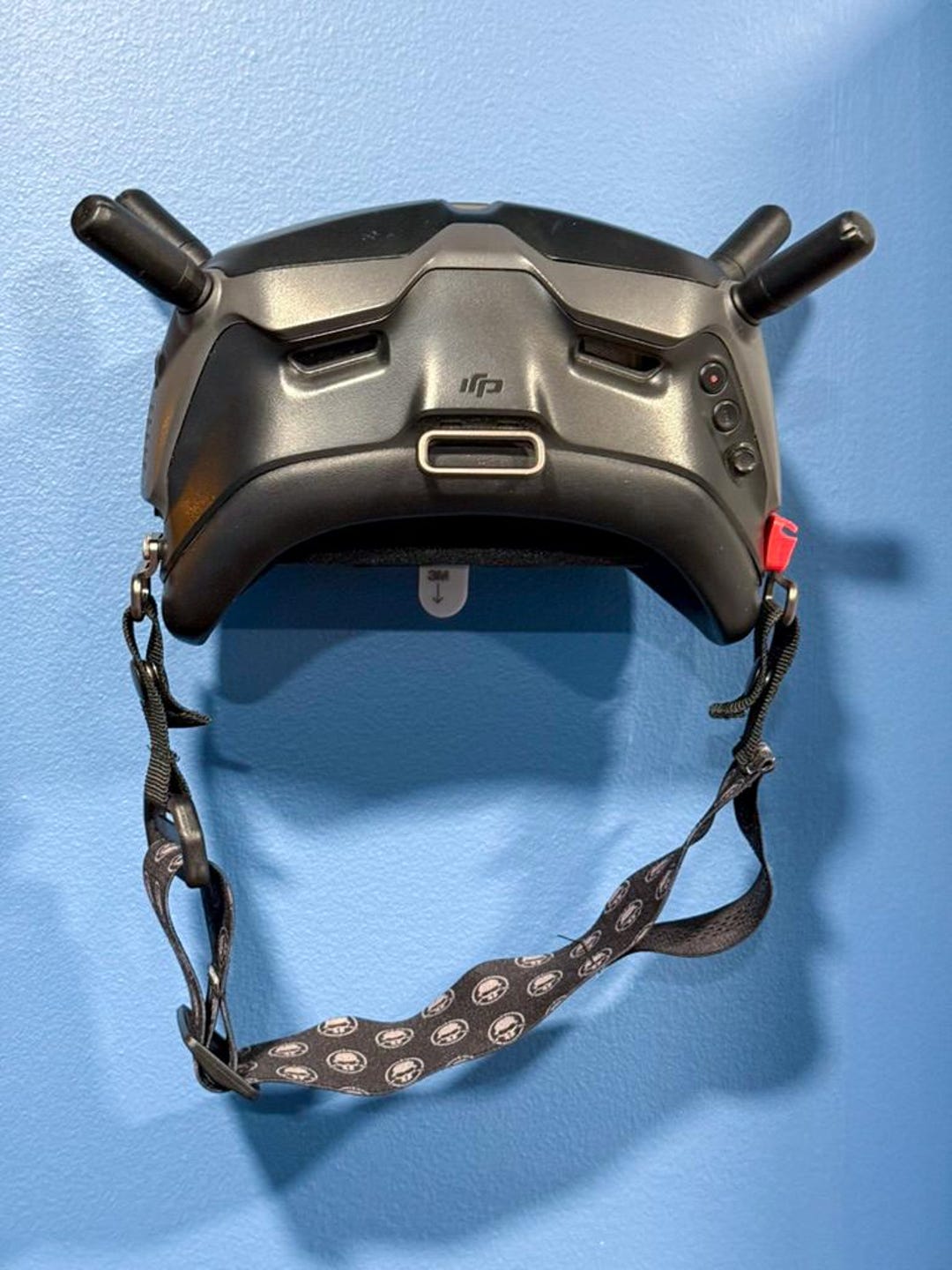 DJI FPV Drone Goggles V2 Wall Mount – Durable 3D Printed Accessory With ...
