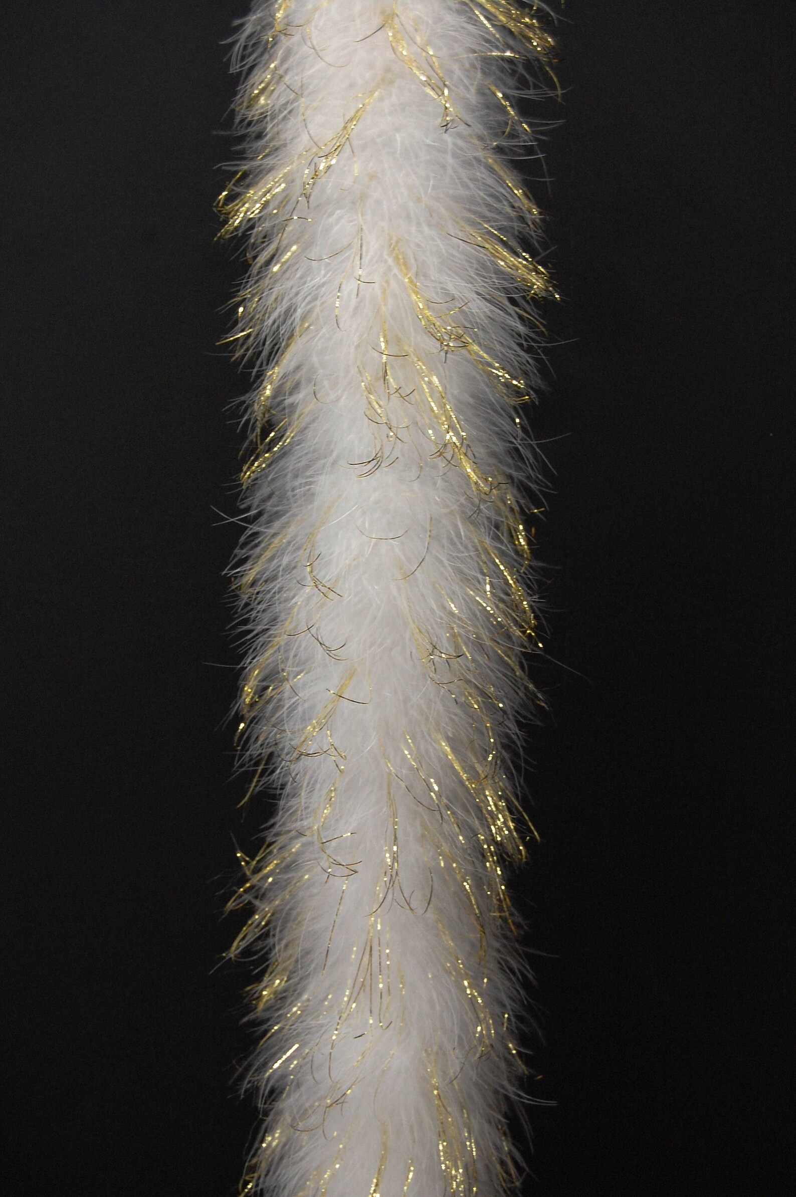 CHRISTMAS SPECIAL: White Marabou Boa With Gold Lurex to Enhance the ...