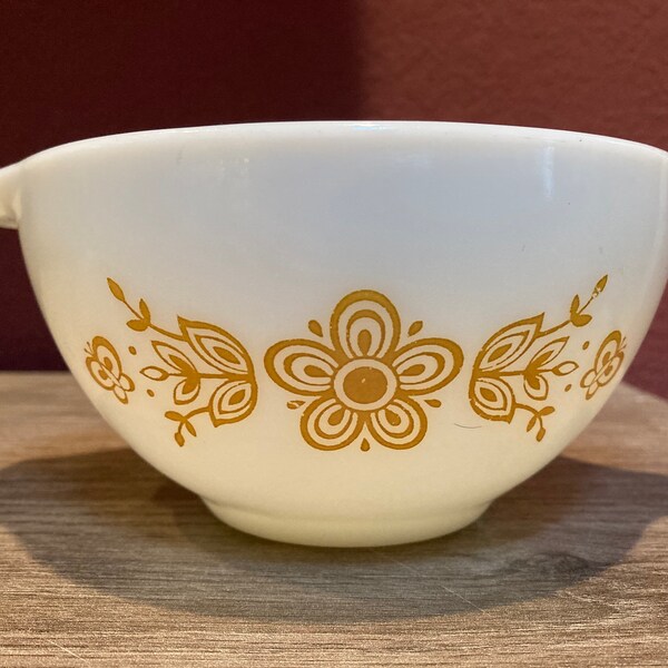 Vintage Pyrex Bowls - Etsy