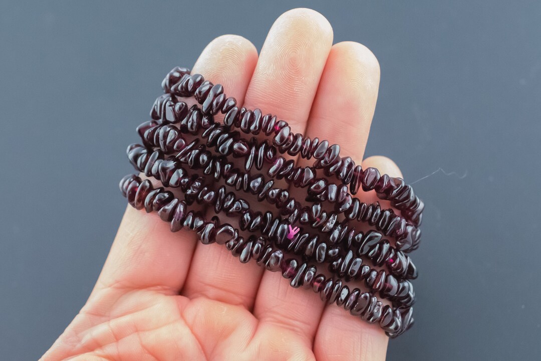 Natural Garnet Stretchy String Bracelet Natural Gemstone Crystal ...