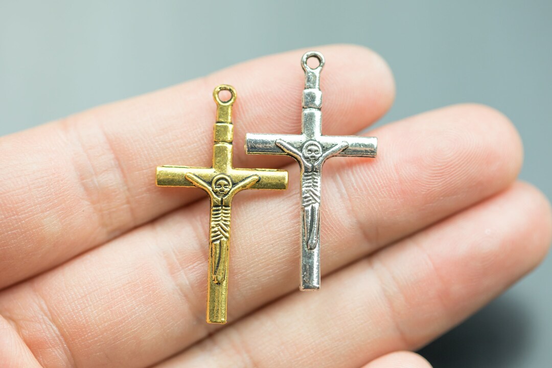 12 Crosses Cross Crucifix Pewter Charms 19x35mm 325-1047 - Etsy