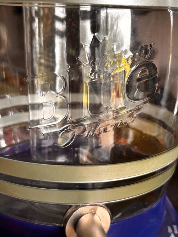 Rare Labatt Blue Plastic Beer Tap Tower Dispenser Tap - Gem