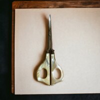 Art Deco Vintage Green Thermoset Celluloid Embroidery Shears Scissors ...