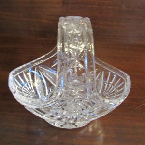 Cut and Etched Crystal Basket (3030) - Etsy