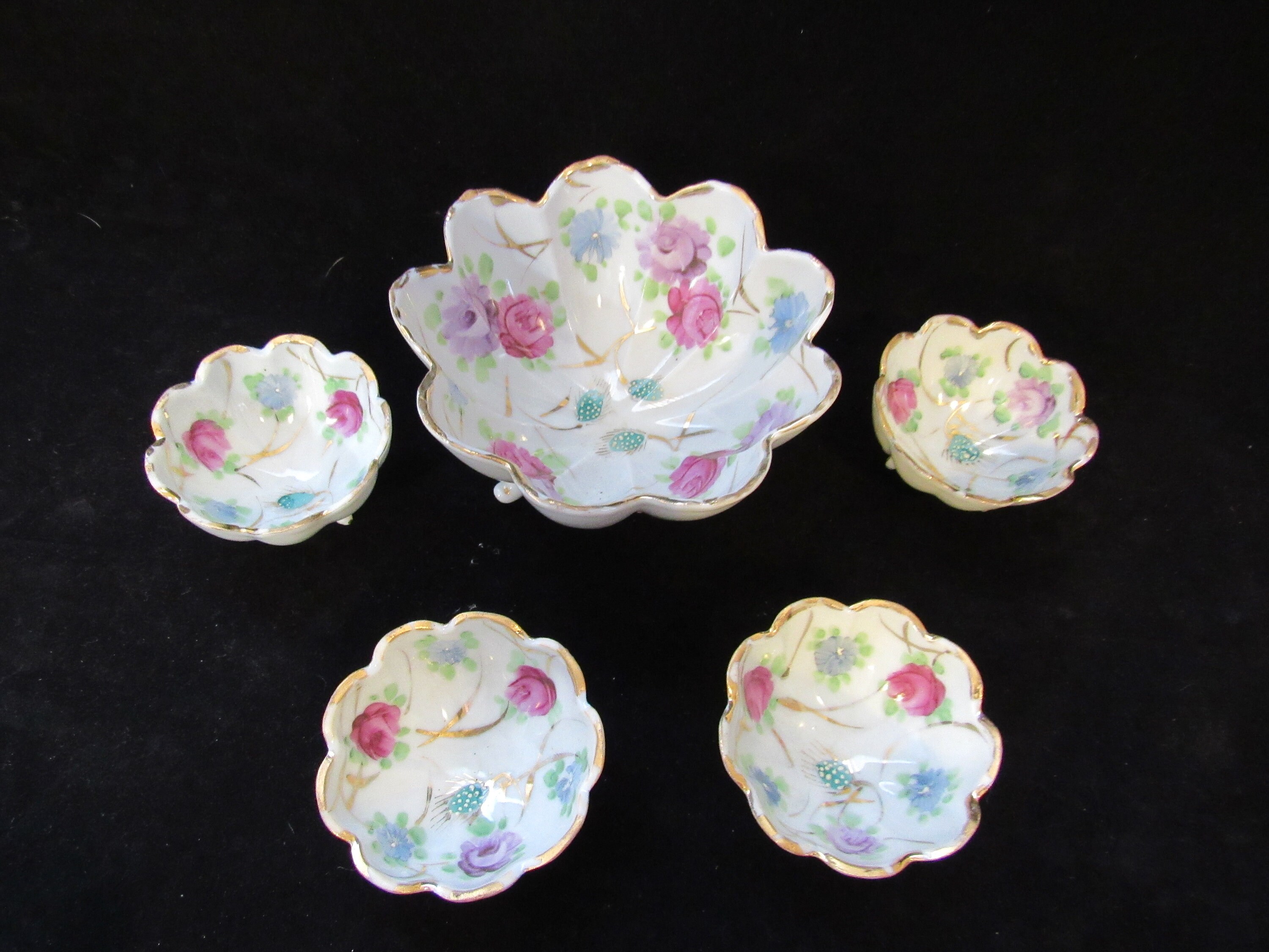 Footed Nut Bowl Set. Hand Painted Scalloped Edge 1815 | Etsy