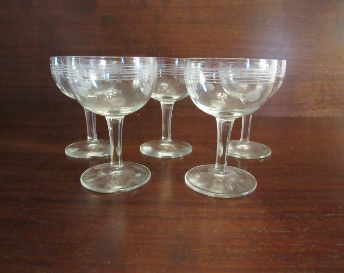 Liquor Cocktail Glasses, Cut3001 Plain Foot and Smooth Stem by Standard ...