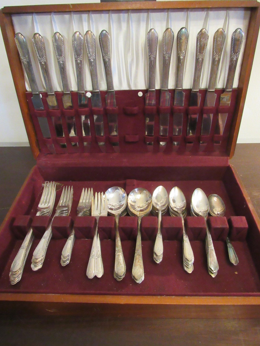 Pendant Silverplate 1941, Simeon L and George H Rogers by International ...