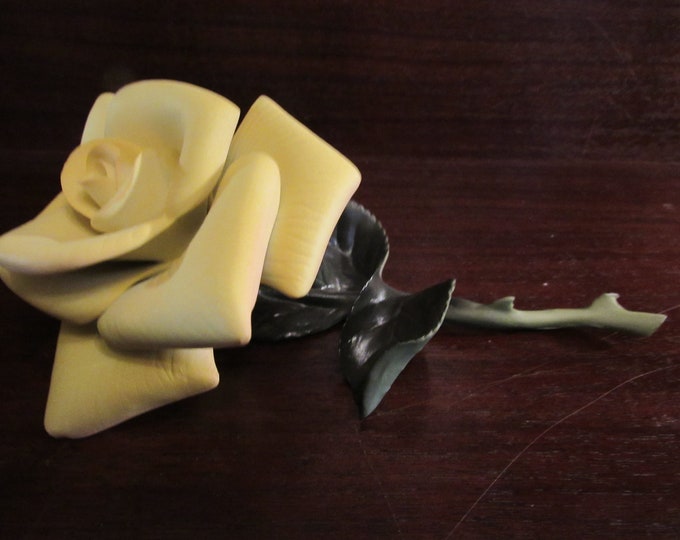 Avon Yellow Rose Figurine, Fine Collectables 1987. (3319) - Etsy