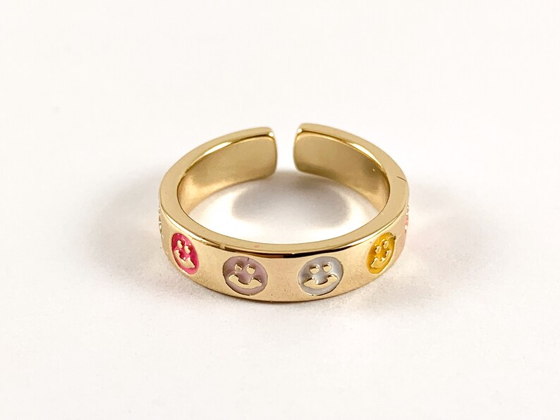 18K Gold Plated Enamel Smiley Face Band Ring. Pink/white/multi-color ...