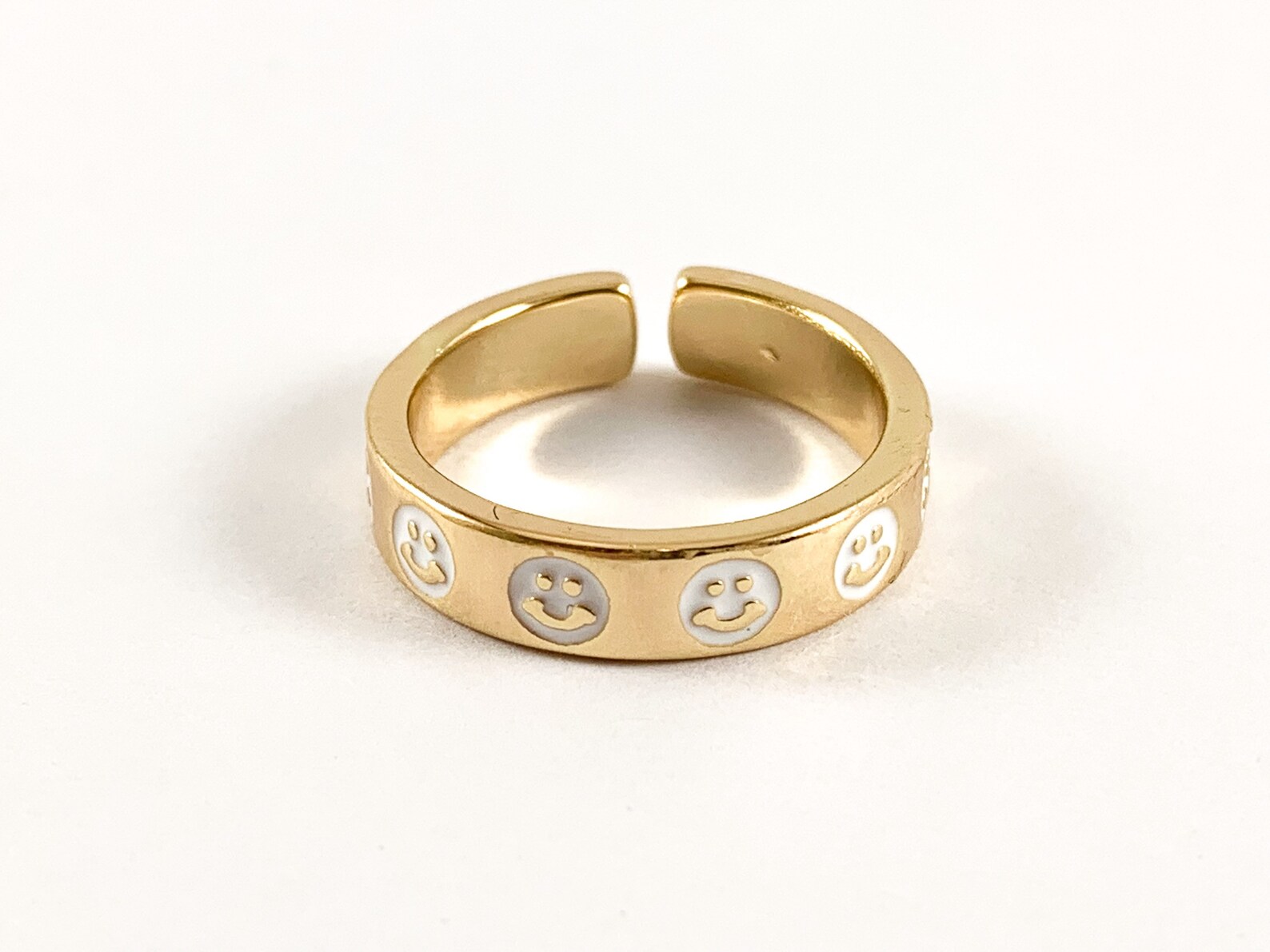18K Gold Plated Enamel Smiley Face Band Ring. Pink/white/multi-color ...