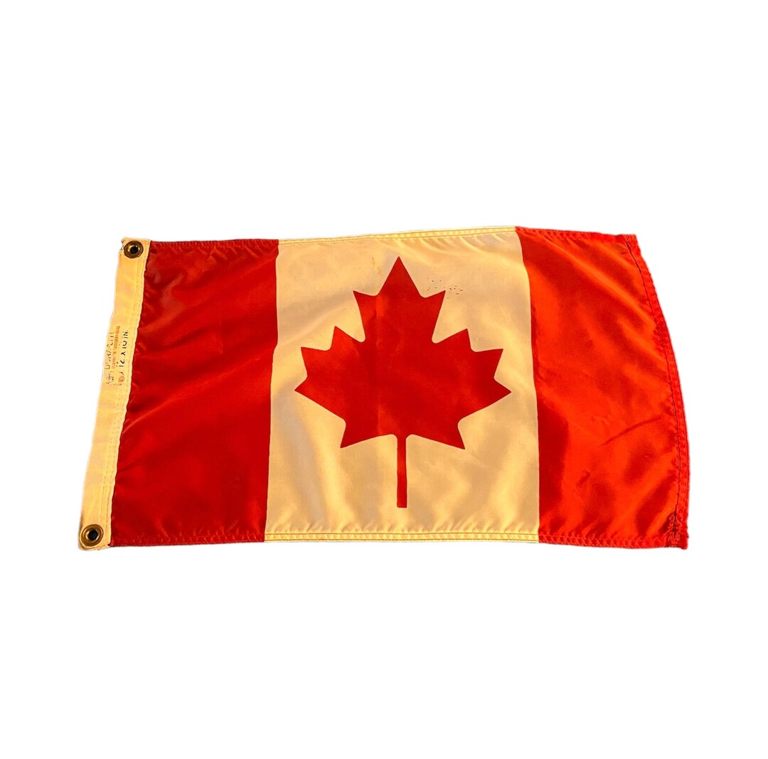 Small Vintage Canadian Flag Antique - Etsy